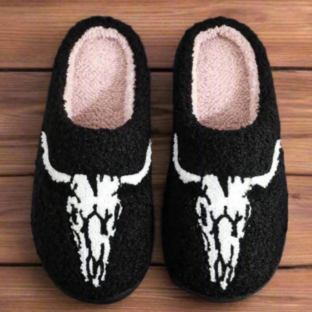 Step Into Cozy Western Style: Longhorn Skull Slippers – The Perfect Ch